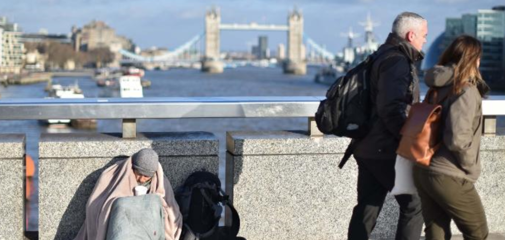 HSBC offers bank accounts to people without homes